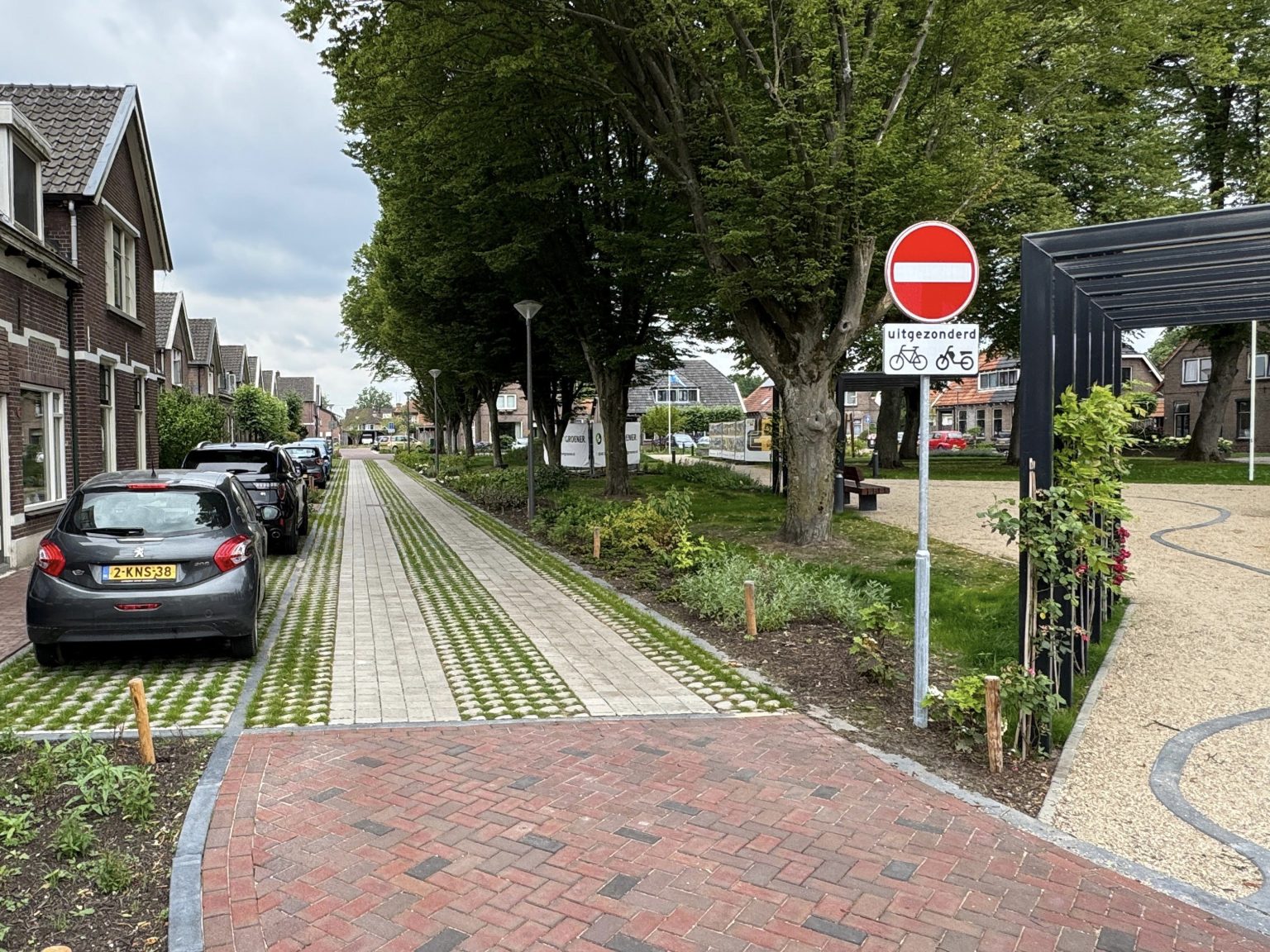 Home - Groen Parkeren met Duurzame Grastegels - Park Positive